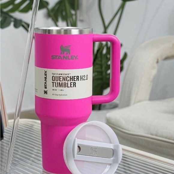 Stanley | Dining | New Stanley Flowstate Quencher H2 Tumbler 40oz Hot ...